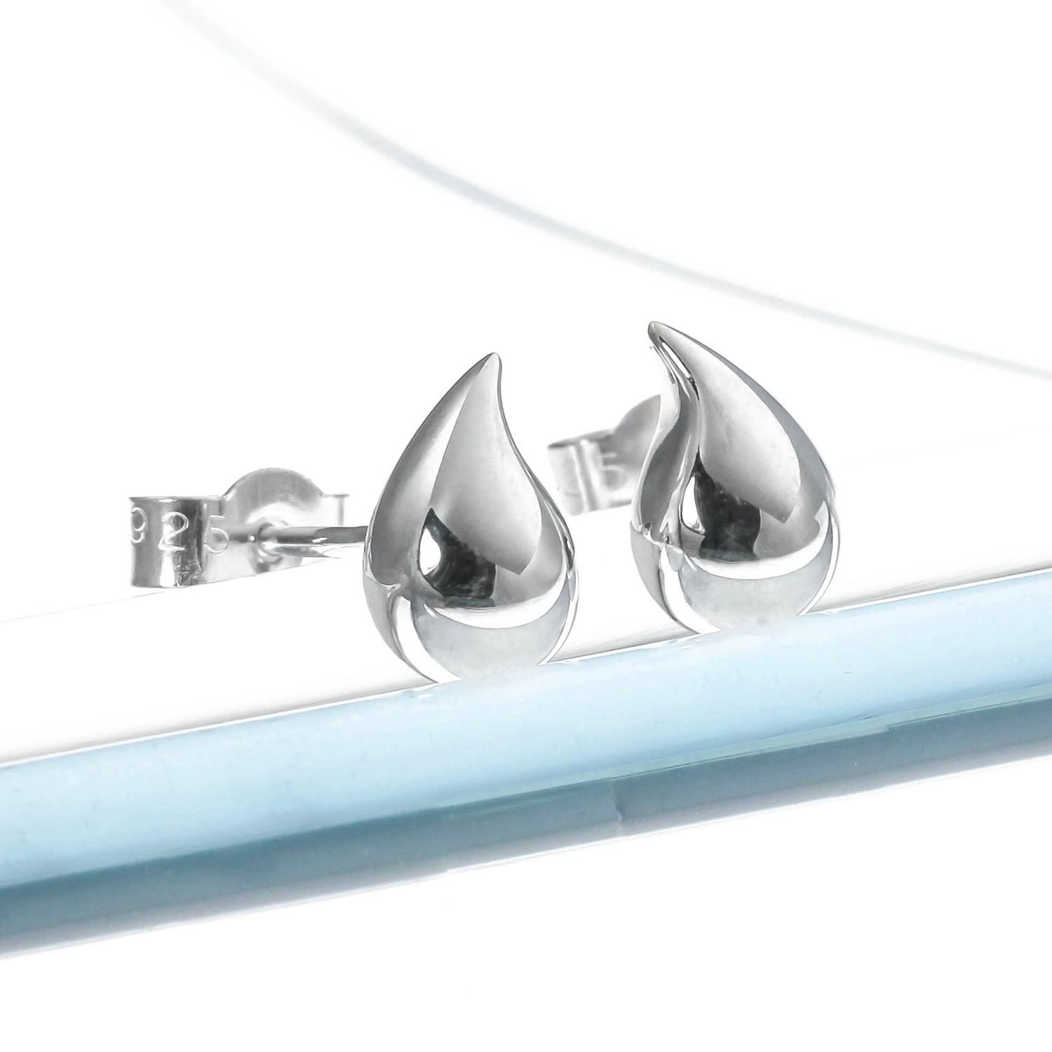 Handmade Jewellery UK Odissa - Silver Raindrop Earrings